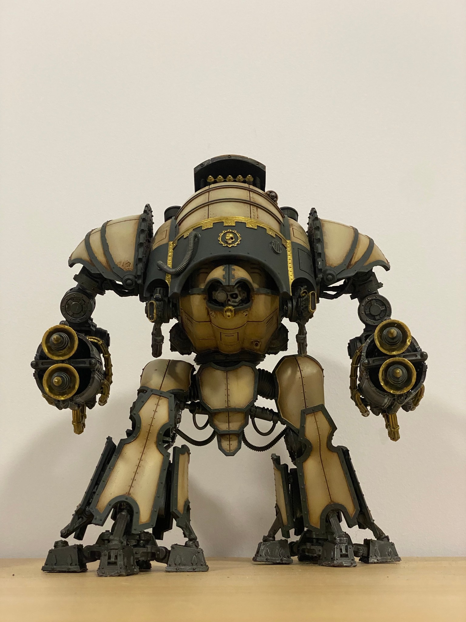 MECHANICUM: ACASTUS CLASS KNIGHT ASTERIUS TACTICA – Legio Traitoris